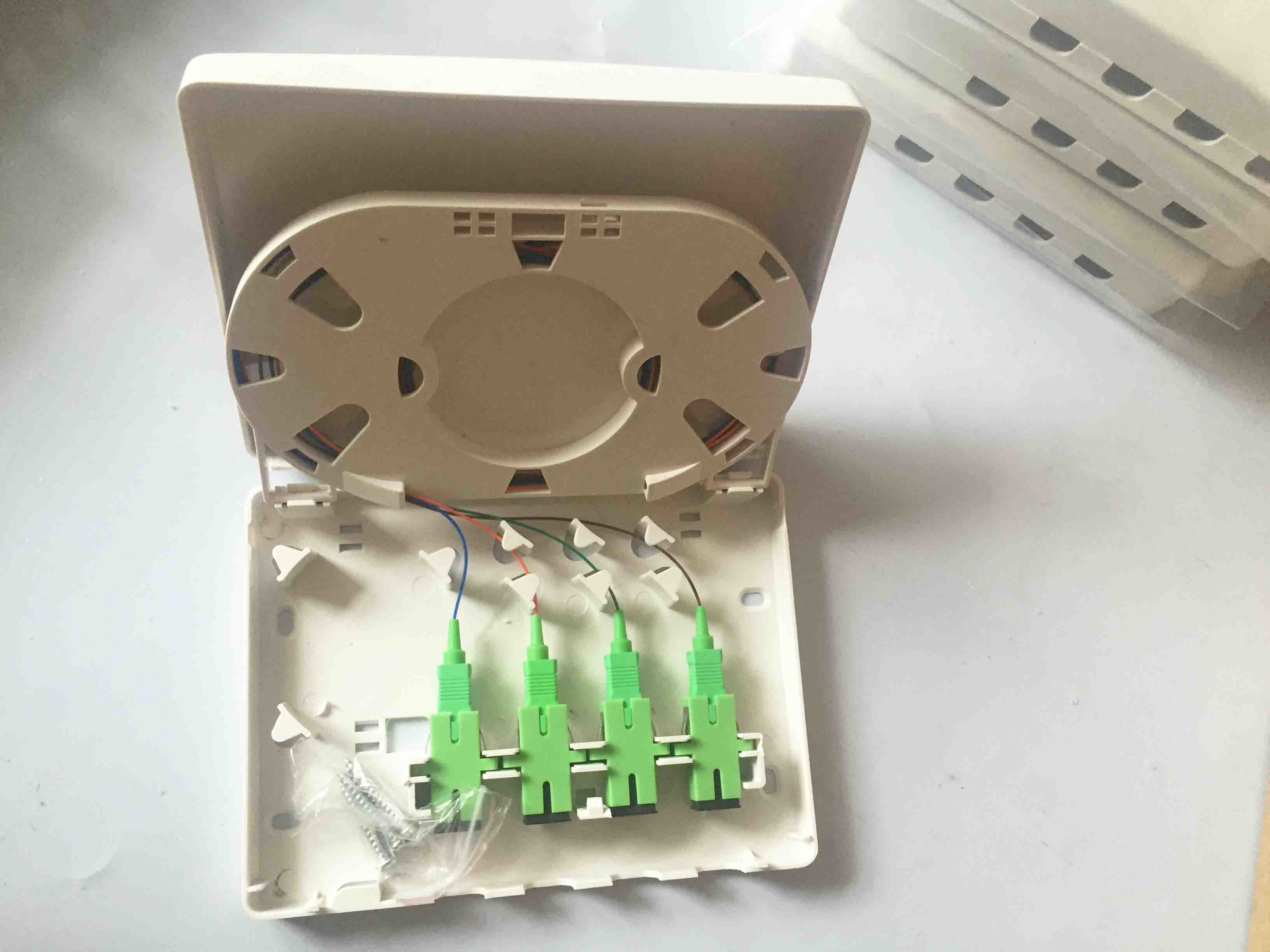Easy Installation Fiber Optic Termination Box , 4 Cores Cable ...