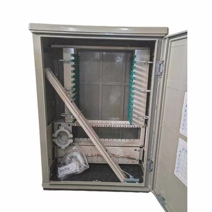 144, 96, 288 Fiber PON Cabinet With Pole / Wall Bracket Fiber ...
