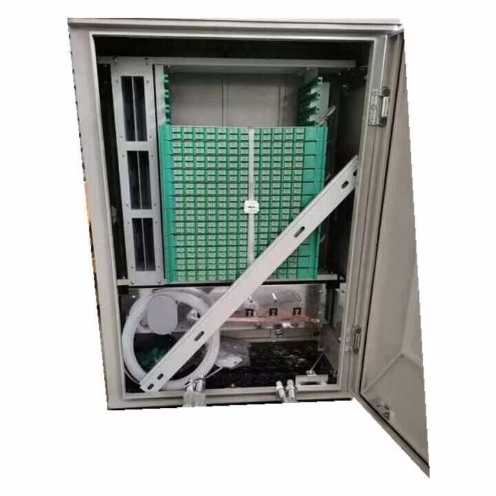 144, 96, 288 Fiber PON Cabinet With Pole / Wall Bracket Fiber ...