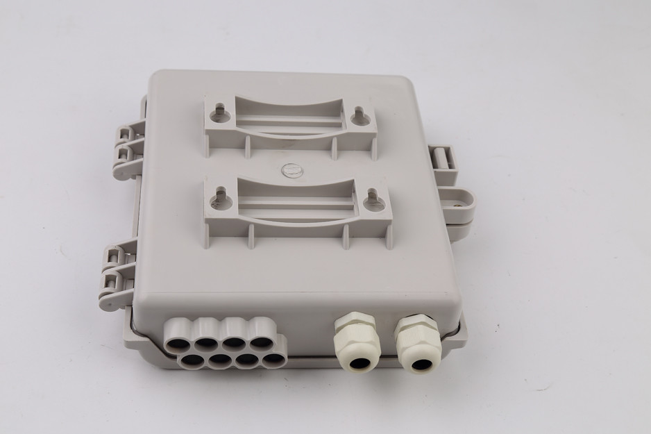 8 Core Wall Mount Fiber Distribution Box With PLC Splitter Waterproof ...