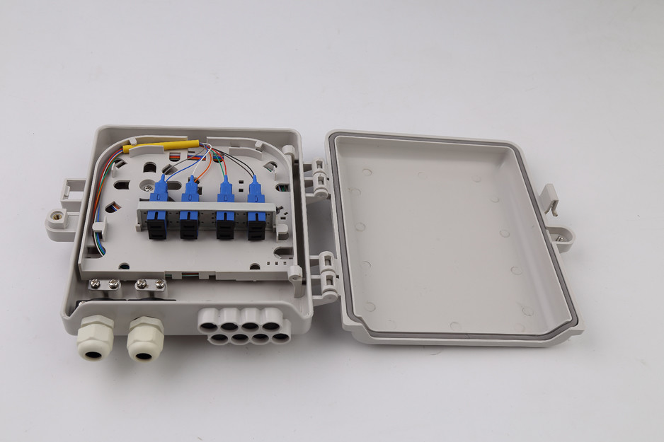 8 Core Wall Mount Fiber Distribution Box With PLC Splitter Waterproof ...