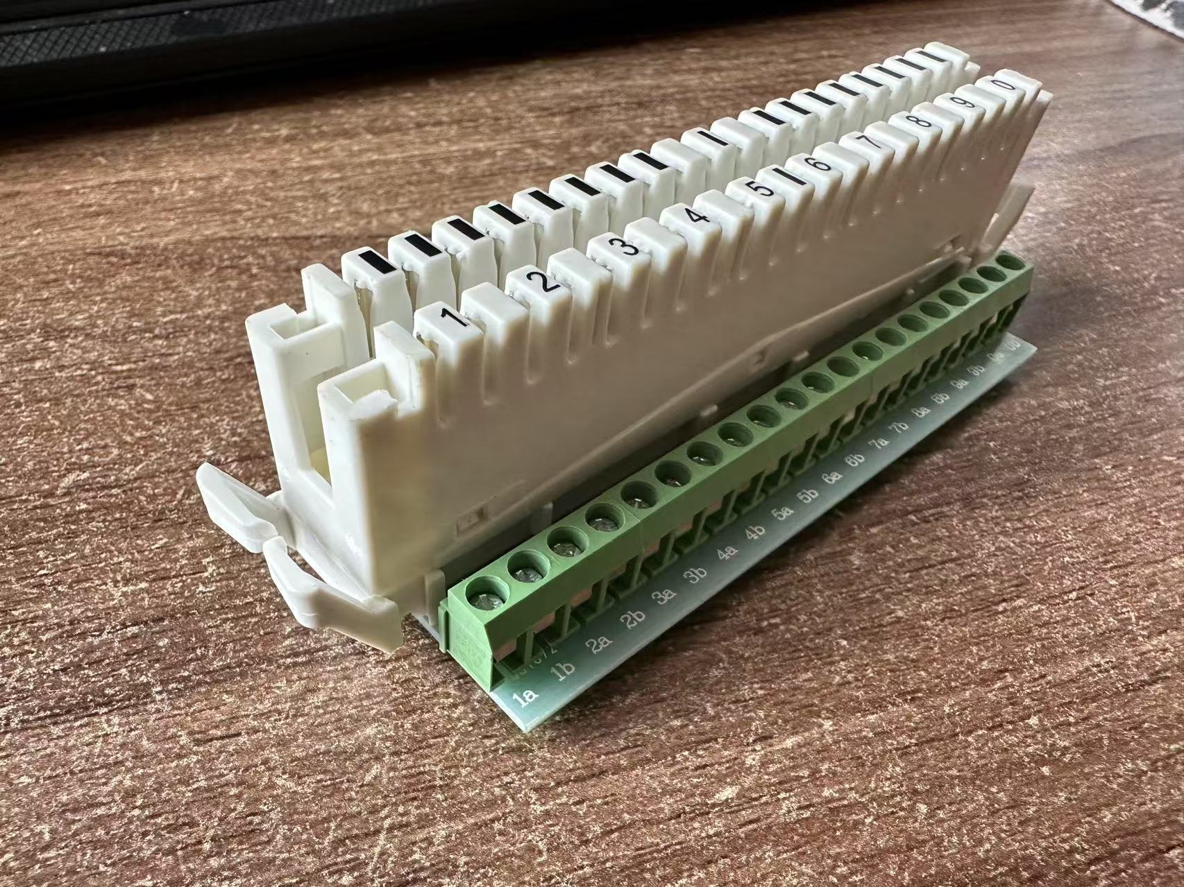 20 Pole Krone Type PCB Terminal Block for Cabling